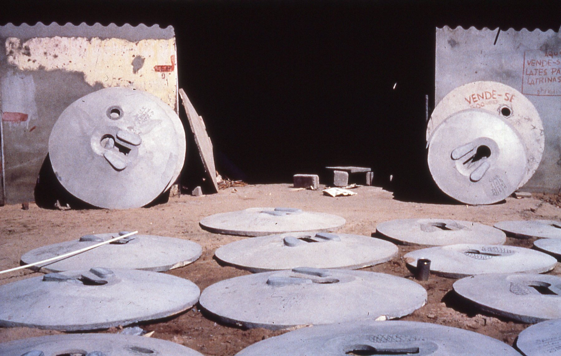 New latrine covers | DW Digital Archive